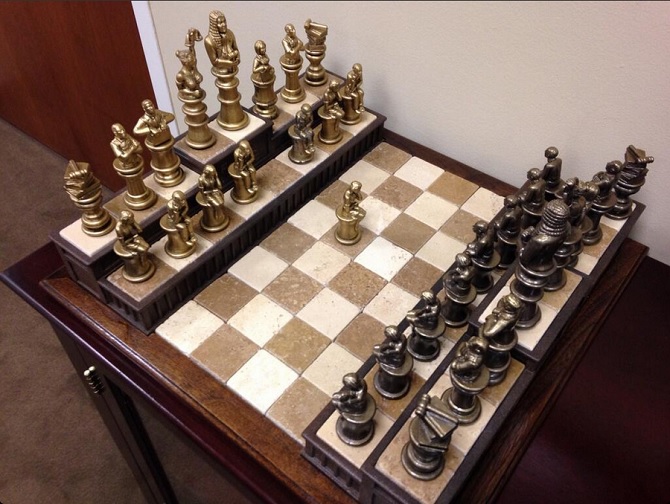 The Barrister’s Chess Set - Goodegood